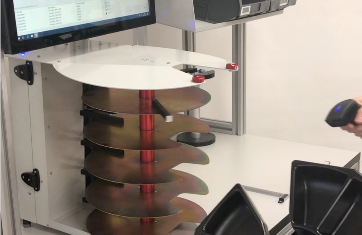 Material Handling - Robotas