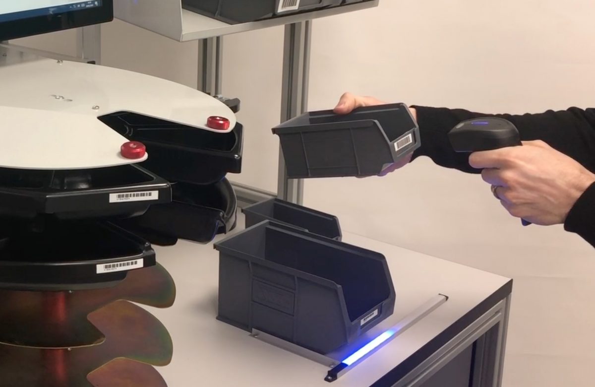 Material Handling - Robotas